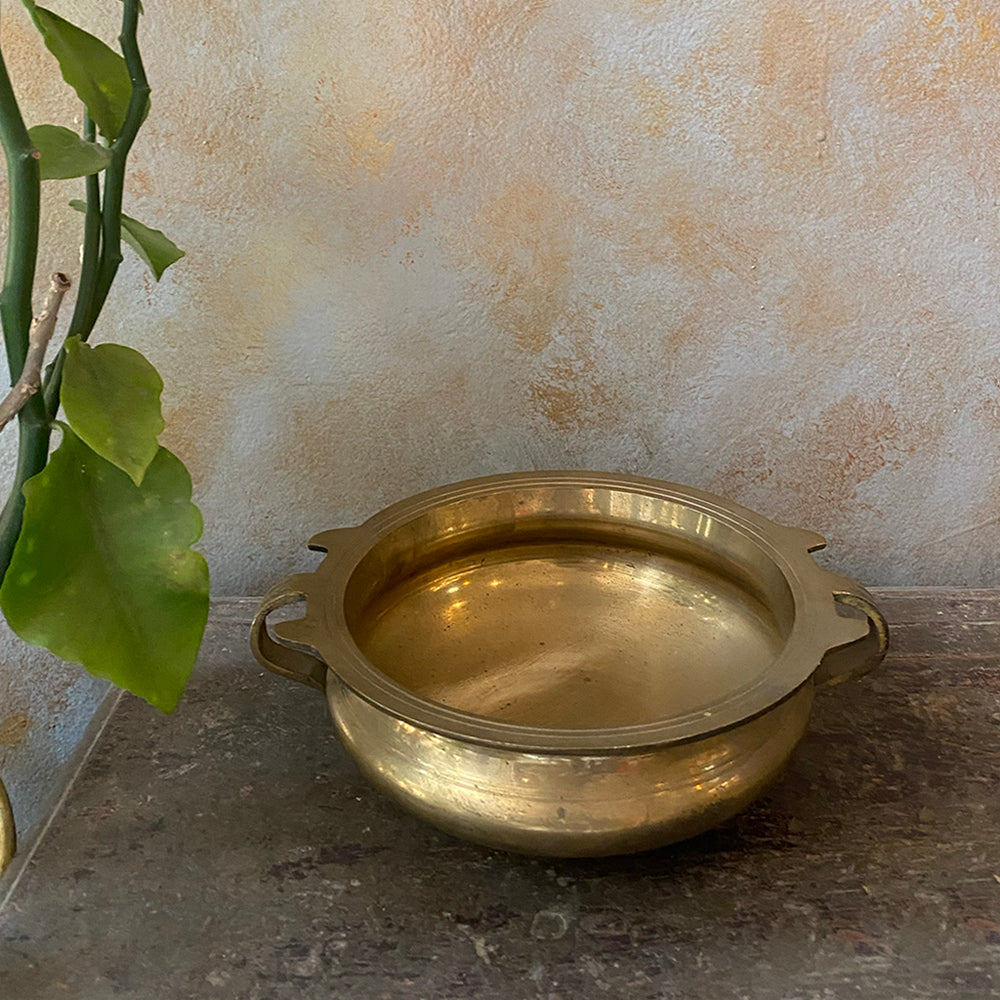 Antique Small Brass Urli– Sunshine Boulevard